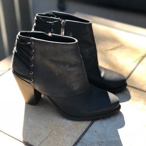 Jessica Simpson | Shoes | Jessica Simpson Leather Boots Calvey Black ...